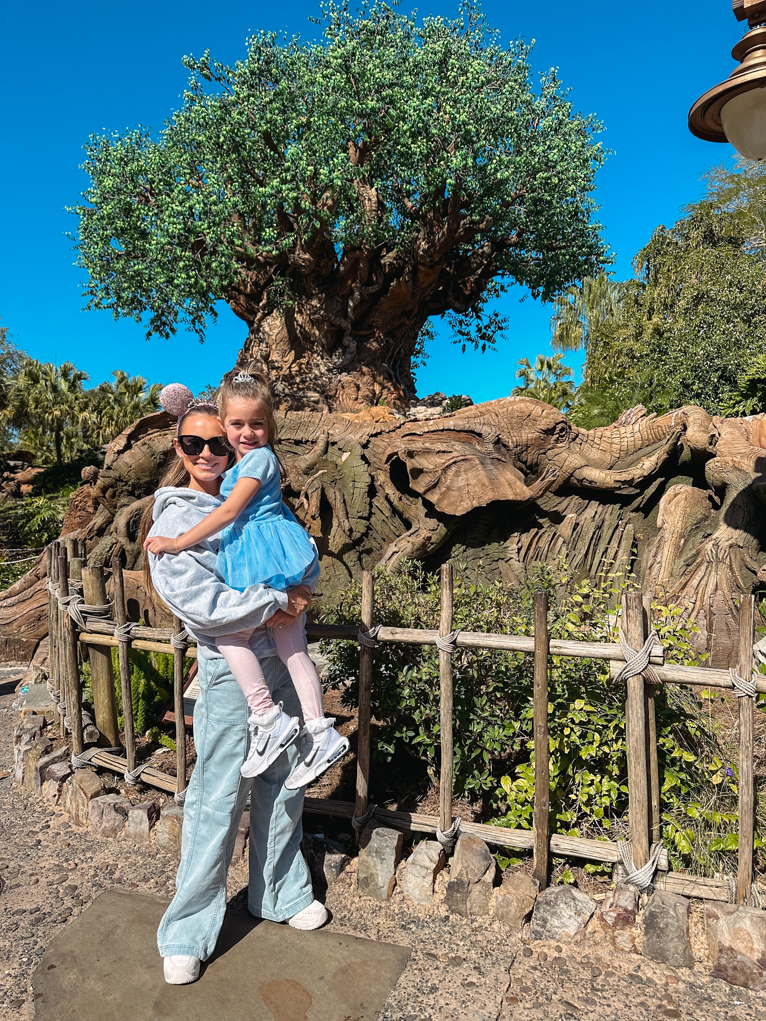 Planning a Disney Trip? Cute Disney World Outfits!